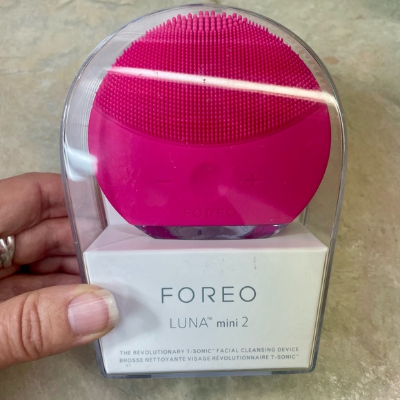 FOREO | Skincare | Foreo Luna Mini 2 Fuchsia | Poshmark